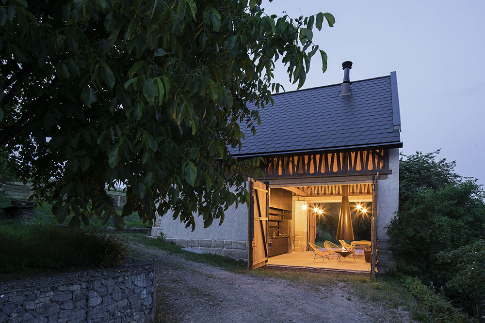 Chcete si zrekonstruovat stodolu? Lze to i vkusně a s respektem | HOME